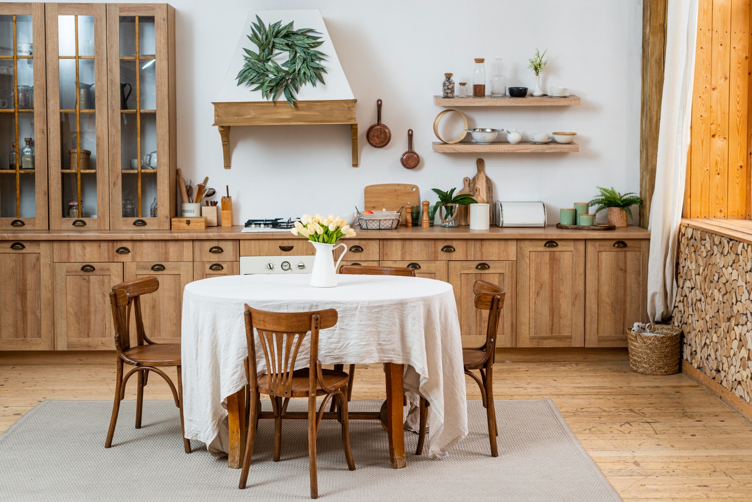 Petit Espace, Grande Table : Comment Choisir la Table à Manger Parfaite ...